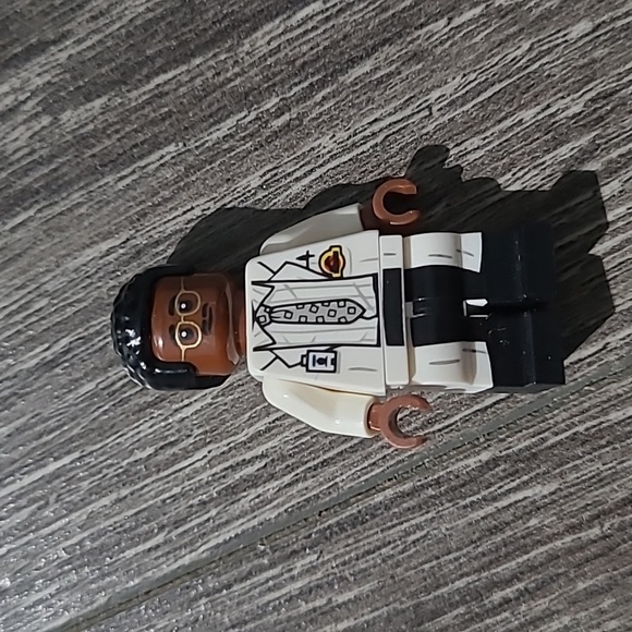 Lego | Toys | Lego Jurassic Park World Ray Arnold | Poshmark